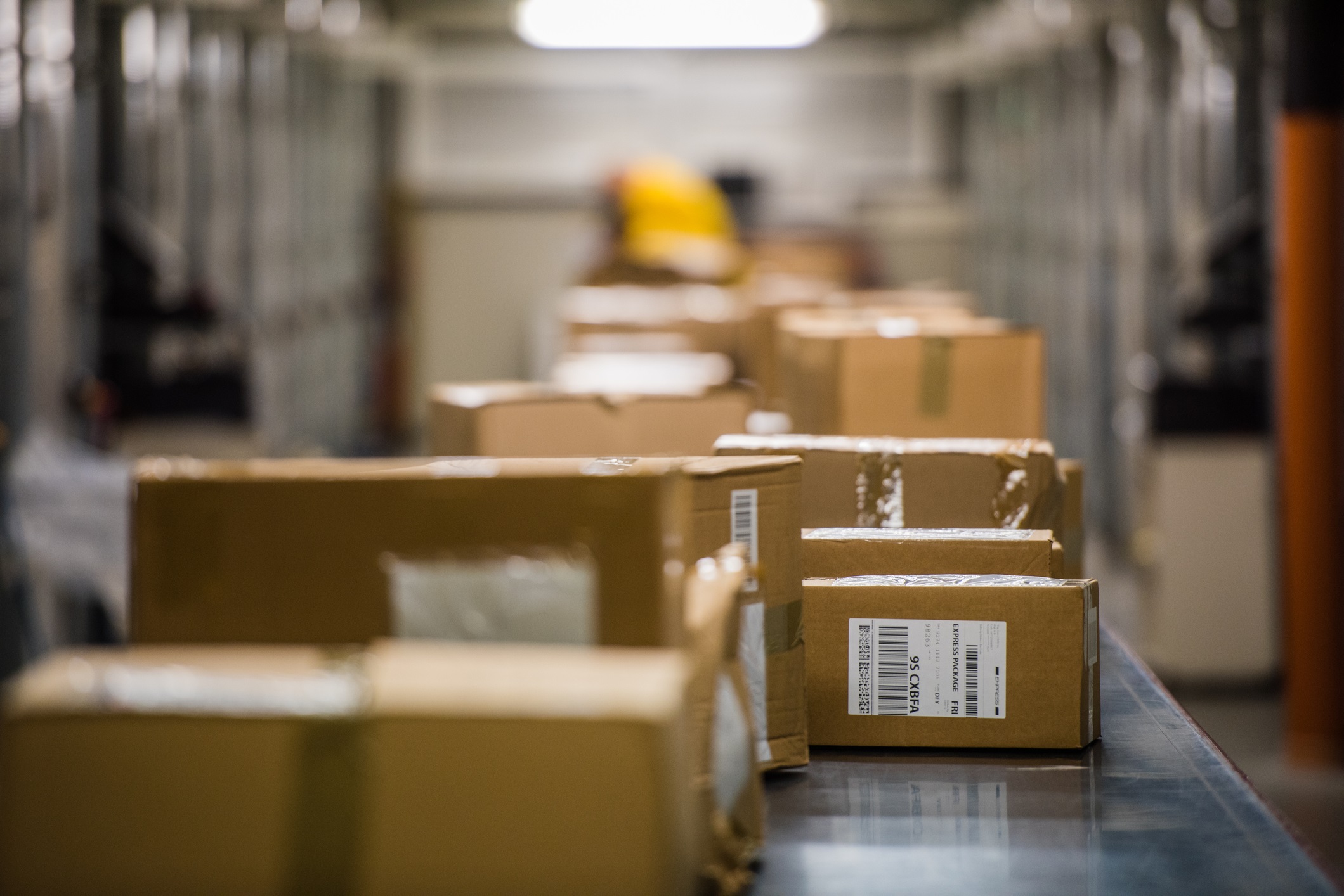 Three future trends for parcel sending and ecommerce - retailbiz